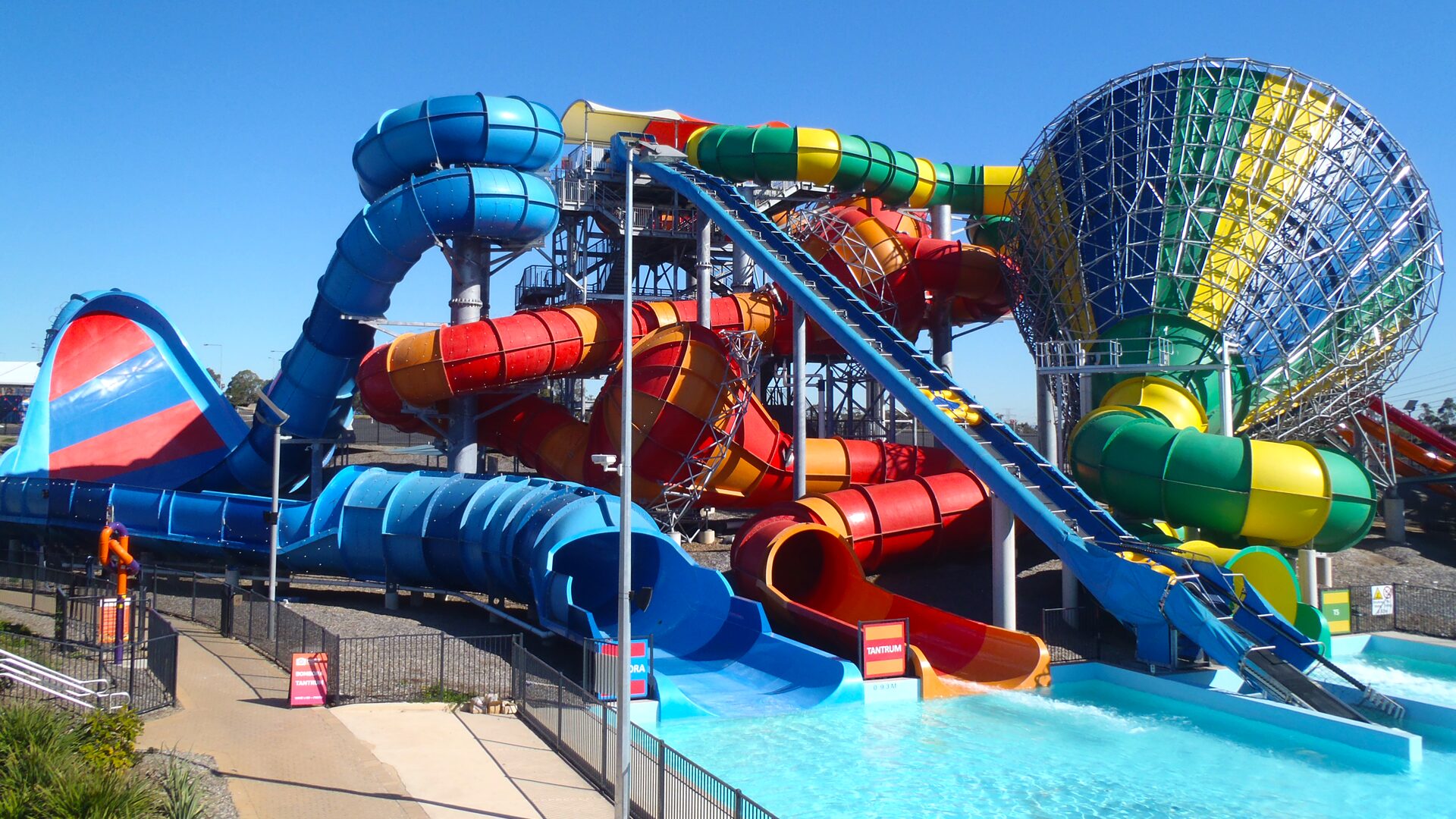 ProSlide Raging Waters Sydney ProSlide Raging Waters Sydney